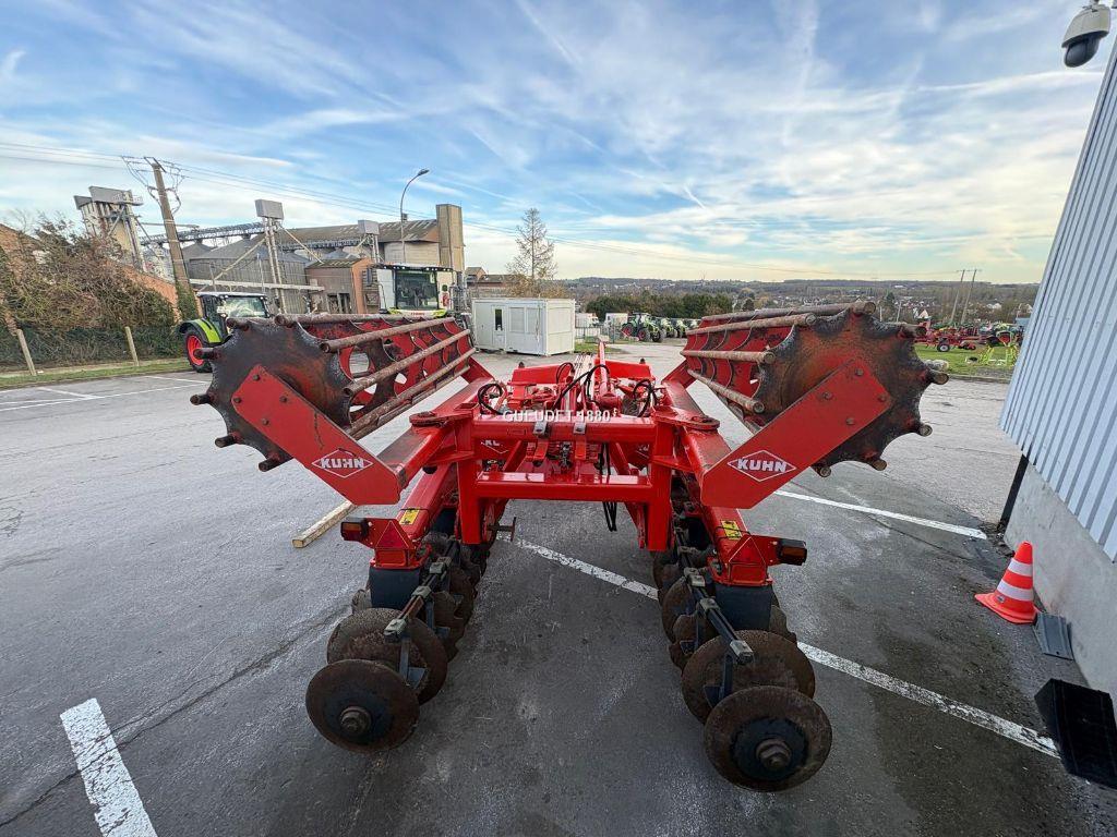 KUHN DISCOVER XM 36 d'occasion - Cover-crop - 0