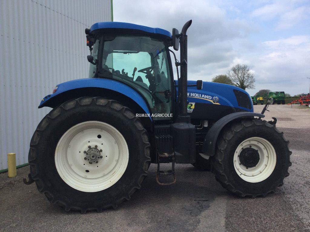 NEW HOLLAND T7-210 d'occasion - Tracteur agricole - 165 ch - 2013