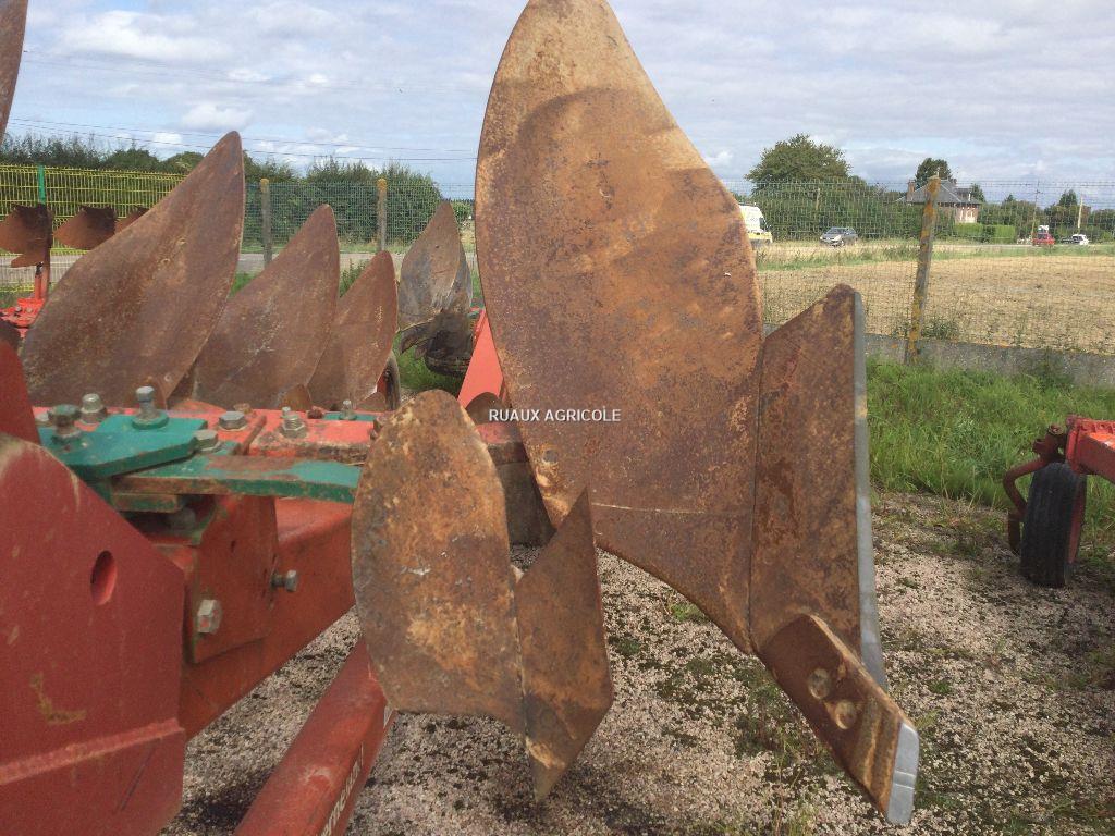 KVERNELAND 7C d'occasion - Charrue - 1995