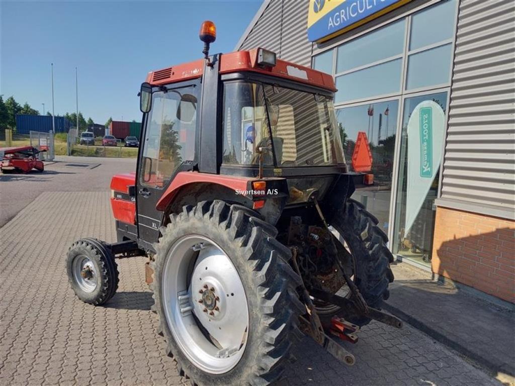 CASE IH 695 XL d'occasion - Tracteur agricole - 0