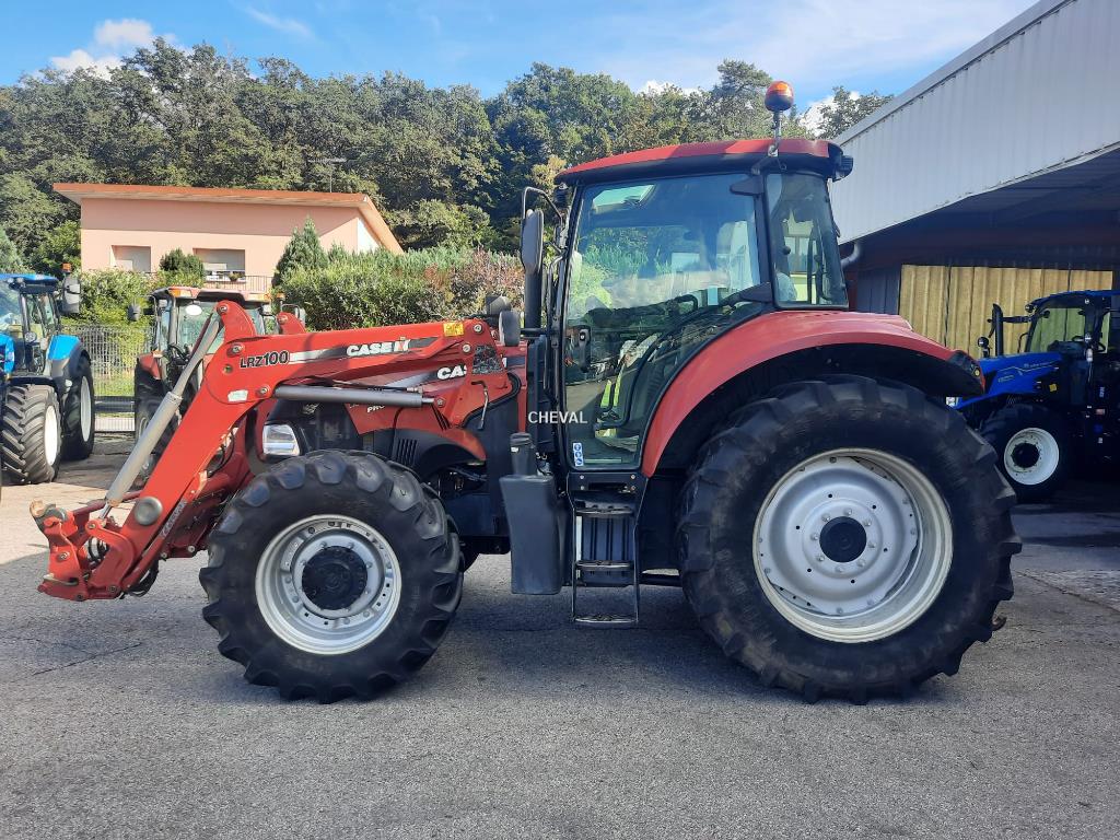 CASE IH FARMALL 105 U PRO d'occasion - Tracteur agricole - 2016