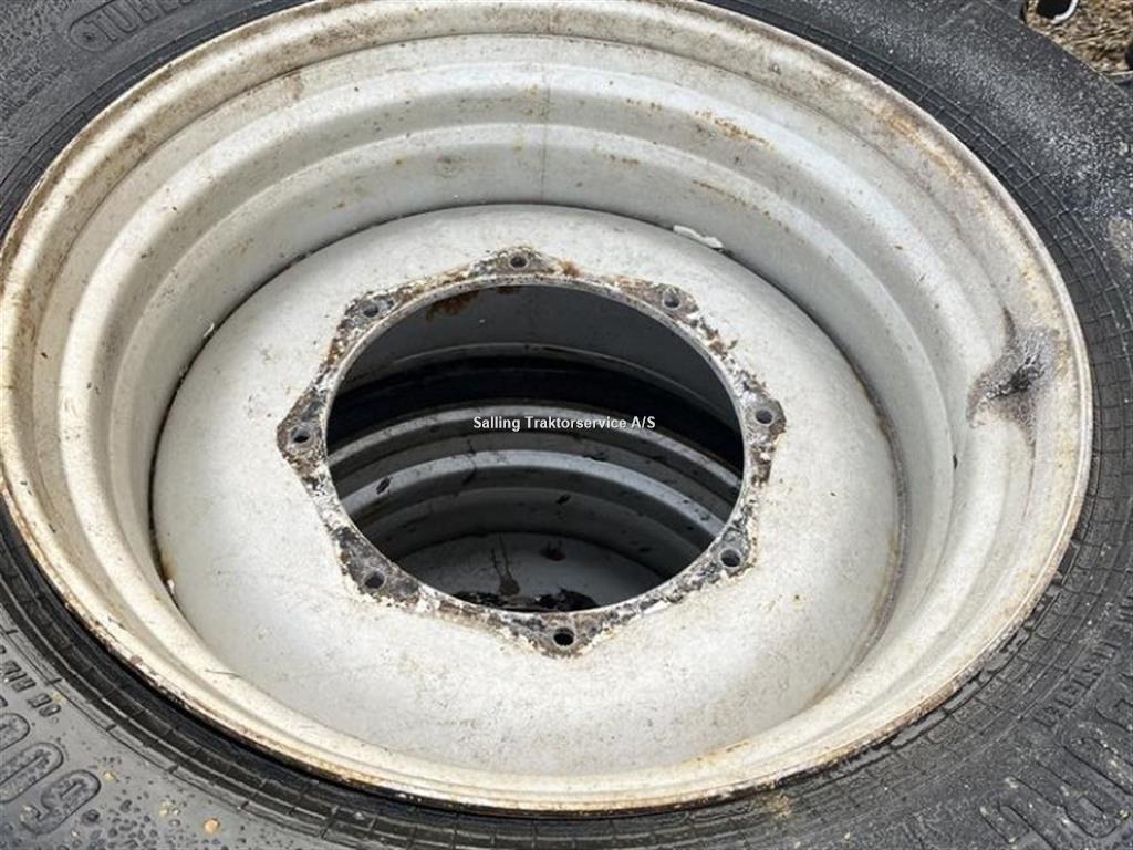 TRELLEBORG 700/65-38 PASSER TIL PUMA SWB. d'occasion - Roues complètes - 0