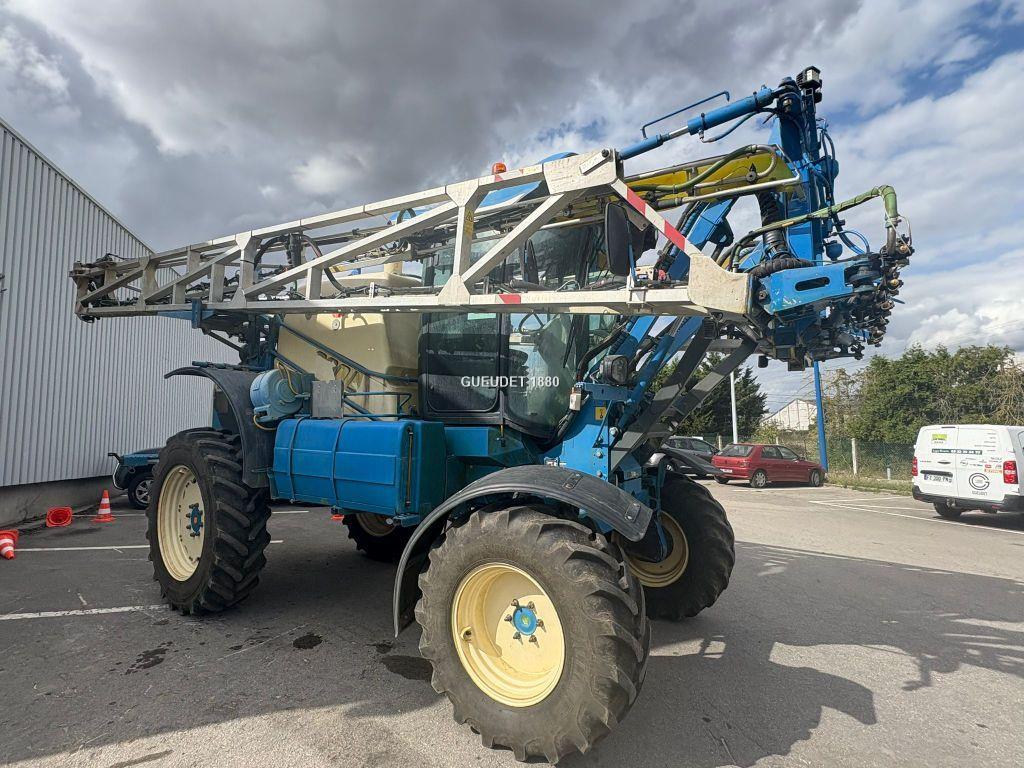 MATROT HELIOS 3000 d'occasion - Pulvérisateur automoteur - 140 ch - 2013